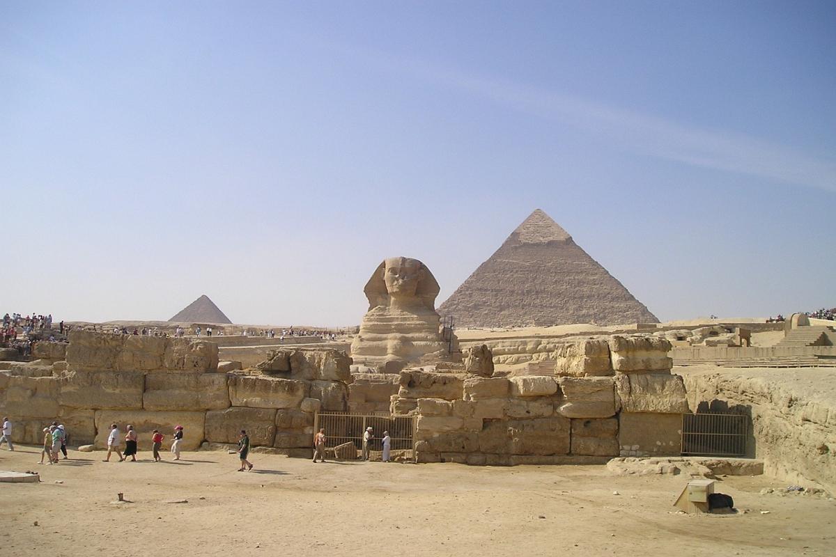 De geschiedenis van de Egyptische tempels